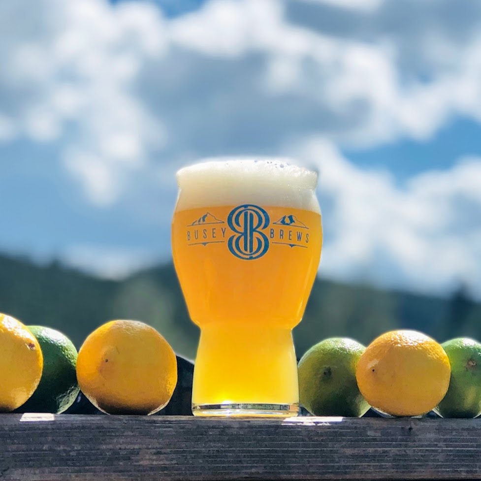 BUSEY BREWS – Fresh-Smoked Meats & House-Brewed Beer